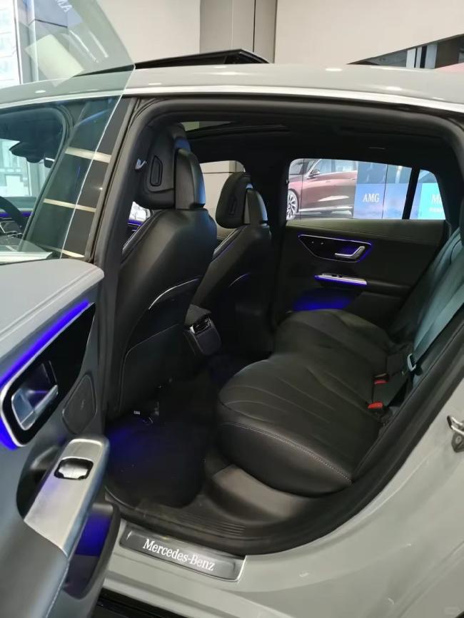 Mercedes-Benz Eqe 350 Pure Electric Luxury Car 752km Long Range 4WD Electric Vehicle 5 Doors 5 Seats Limousine Long Battery Left Driving EV New Energy Ca