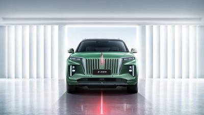 Κίνα - Έκανε Hongqi H9 2.0t 3.0t πολυτελή αυτοκίνητο με ηλεκτρομαγνητικό σύστημα πέδησης και βενζίνη προς πώληση