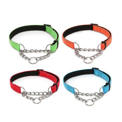 Cina Collare per cani in nylon riflettente, collare da addestramento imbottito con catena in acciaio inossidabile in vendita