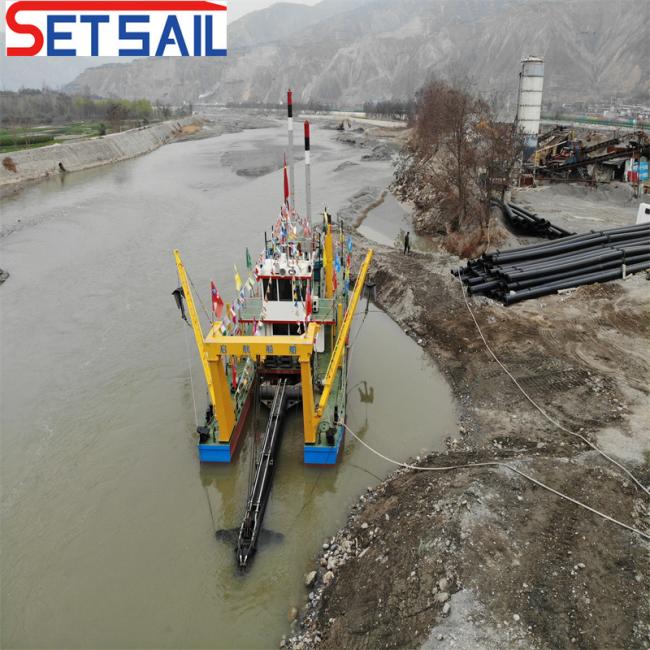 24 Inch Hydraulic Cutter Suction Sand Dredger with Diesel Engine
