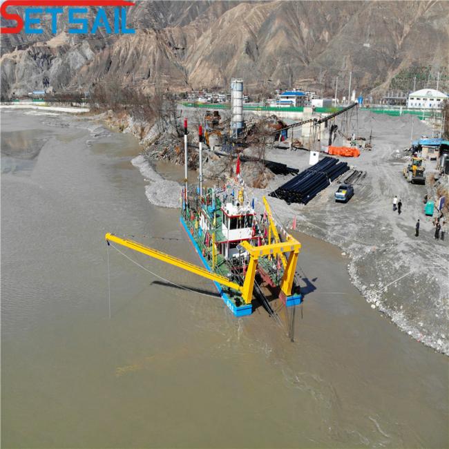 Hydraulic Motor 24inch Cutter Suction Mud Dredger for River Sand