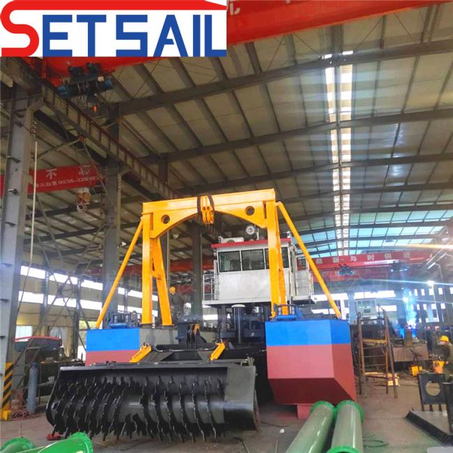 High Quality Sand Pump Trailing Hopper Suction Mud Dredger