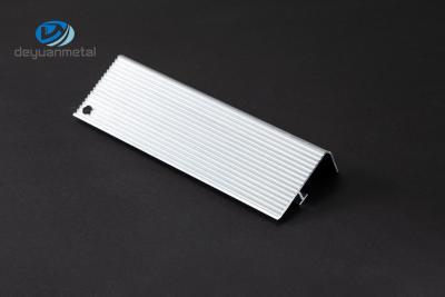 Κίνα 6463 μύλος πάχους περιποίησης T6 5mm ακρών σκαλοπατιών αργιλίου που τελειώνουν που υποβάλλεται σε ανοδική οξείδωση προς πώληση