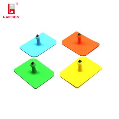China BASF 52*38mm Tpu Laser Printing QR Code Metal Tip Cattle Pig Sheep Ear Tag For Farm for sale
