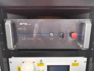 Cina Macchina tenuta in mano della saldatura a laser della fibra del saldatore 120mm/S 2000W CW del laser dell'alimentatore automatico del cavo in vendita