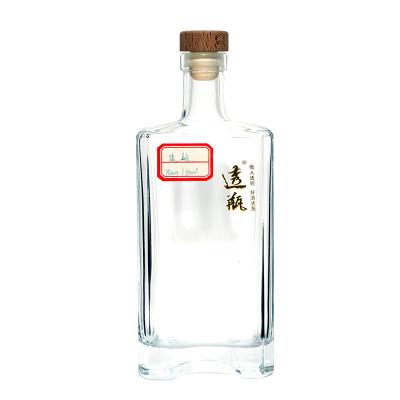 Cina Bottiglia in vetro 375 ml 500 ml 700 ml 750 ml Gin verde quadrato per alcolici personalizzati in verde in vendita