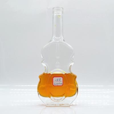 Cina 500ml 750ml Super Flint Glass White Spirits Liquor Bottle Perfetto per Vodka Brandy Rum in vendita