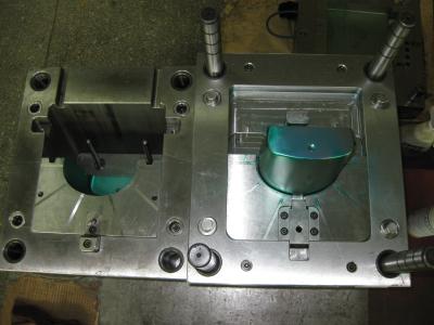 China Form/Formen leichter Mülleimer pp./des PET/PS kundenspezifische für Auto zu verkaufen