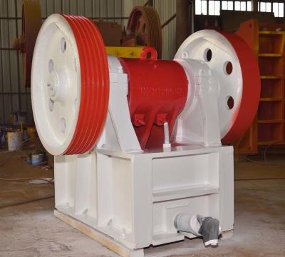 中国 機械耐久力のある材料を押しつぶす携帯用小さいPEの顎粉砕機の石 販売のため
