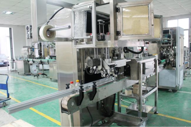 Automatic Shrink Sleeve Label Applicator machine For Bottle Water Cap Seal