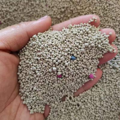 China Pet Product Supply Low Tracking Clumping Kitty Litter Affordable Bentonite Cat Litter Sands Dust-Free Odor Control Pet Supply for sale