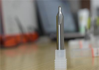 Cina HRC 45 55 60 tagliente del centro del tungsteno del mulino di estremità del carburo di 65 solidi in vendita