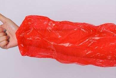 Chine Vente en gros de poliéthylène à main jetable Couverture de bras jetable en plastique bleu de 18 pouces pour cuisiner et tatouer à vendre