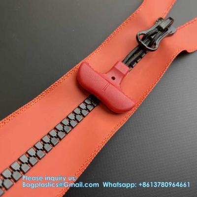 Chine Custom Multi-Colors Waterproof Zipper PU Coated Triangular Teeth Plastic Zippers Water Resistant For Garments Bags à vendre