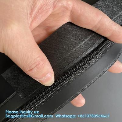 Chine Custom Multi-Colors Waterproof Zipper PU Coated Triangular Teeth Plastic Zippers Water Resistant For Garments Bags à vendre