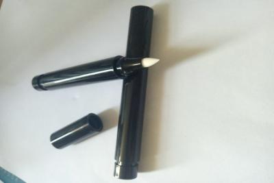 Chine Les cosmétiques féminins crayon épais, crayon vide en PP OEM à vendre
