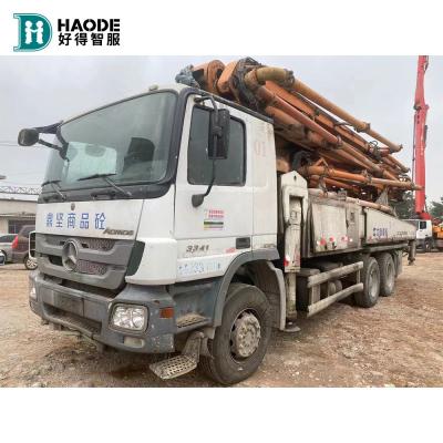 China Caminhão de bombeamento de concreto usado, bomba montada com distância entre eixos de 4500 a 1350 mm, em bom estado à venda