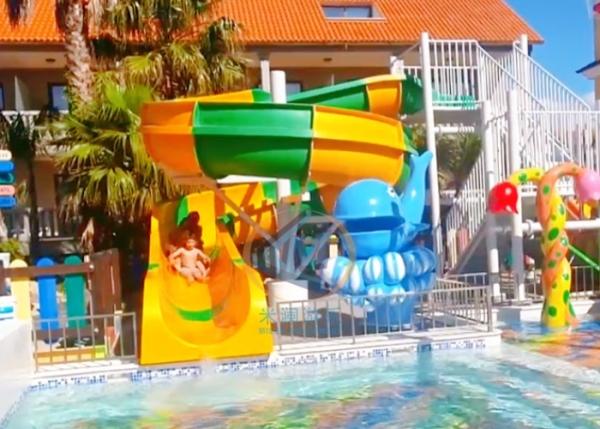Quality Colorful Fiberglass Spiral Water Slide With Pool Easy Installation for sale