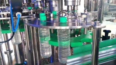 Cina Attrezzatura di stabilimento di imbottigliamento elettrica dell'acqua minerale 3 in 1 macchina della capsulatrice del riempitore di Rinser in vendita