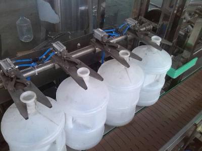 Cina La bevanda/acqua minerale SpA ha basato il sistema automatico 10000-12000BPH dell'imbottigliamento in vendita