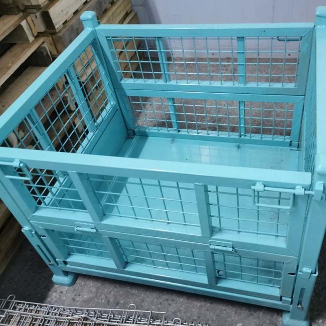Technical detail of pallet box construction