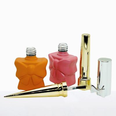 Cina Vetro Matte Gel Polish Bottle dei cosmetici con il giro di plastica grazioso del coperchio a vite in vendita