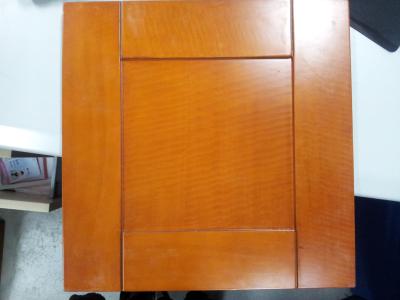 China el panel de la puerta de la chapa de madera sólida, el panel de la puerta de armario de cocina de la coctelera, el panel de la puerta de la chapa del arce en venta