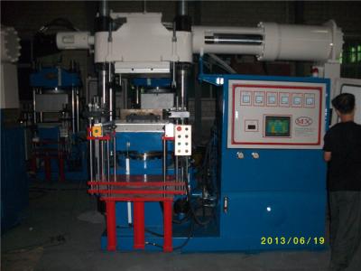 Cina Serie orizzontale della gomma di fabbricazione del macchinario dell'iniezione di controllo di Volumn in vendita