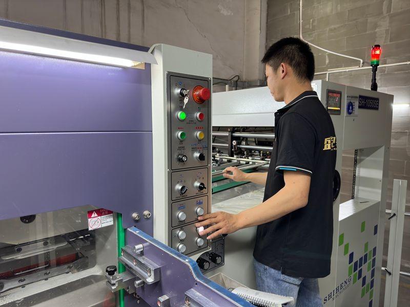 Geverifieerde leverancier in China: - Shenzhen Senwi Printing & Packaging Co., Ltd.