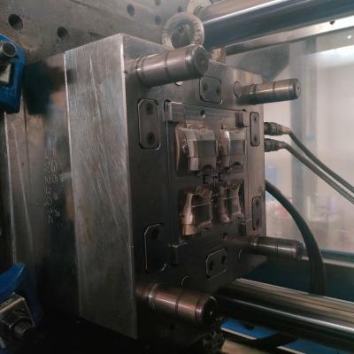 Cina Strumentazione per lo stampaggio a iniezione di plastica per la serigrafia in vendita