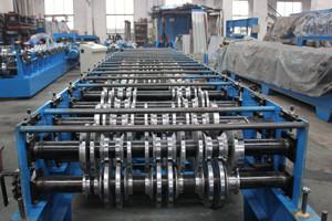 China Decking Sheet Floor Deck Roll Forming Machine Gearbox Drive Easy Installation for sale