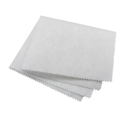 Cina Ricamo facile da strappare Interlining non tessuto per abbigliamento Fusing poliestere / cotone in vendita