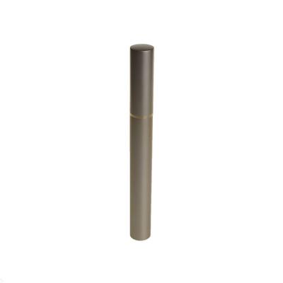 Cina Metropolitana della mascara di immaginazione 8ml Matte Silver Aluminium Cylindrical Empty con la spazzola in vendita