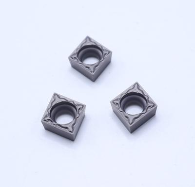 Chine Résistance à la fracture outil de tournage Cermet insère une bonne douceur de surface CCMT09T302-1PP MC2010 à vendre