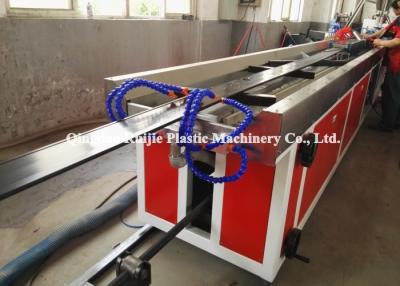 Cina Linea di recinzione all'aperto regolatore dell'estrusione di profilo di WPC di frequenza di ABB in vendita