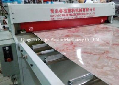 Cina Macchina della pavimentazione di Spc di capacità di 800 Kg/Hr per manutenzione facile dello strato di marmo d'imitazione del PVC in vendita