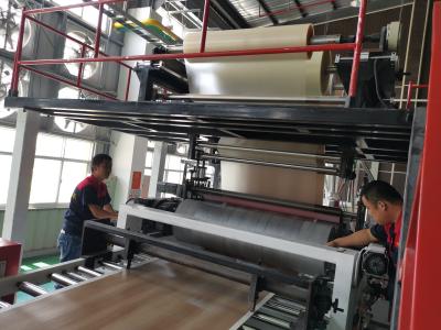 中国 耐久力のある20T SPCの積層の床タイル機械 販売のため