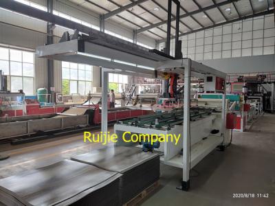 Cina Doppio pavimento elastico del PVC LVT della vite che fa macchina in vendita