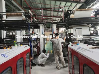 中国 二重ねじによって生産ラインに床を張る放出LVT SPC 販売のため