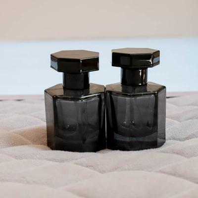 China 30ML High-End Perfume Bottle Delicate Portable Perfume Sub Bottle Cosmetics Sub Bottle Glass Empty Bottle for sale