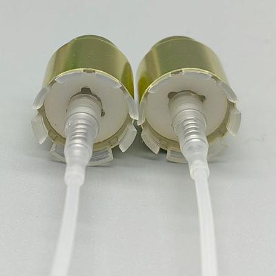 Cina 15 cosmetici capi del tappo di bottiglia del profumo della baionetta di calibro dell'ugello del profumo dell'ugello della pompa di plastica del profumo in vendita