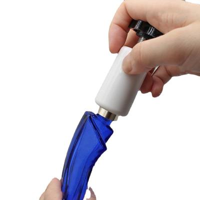 China 30ML Perfume Bar Plastic Hand Press Bayonet Machine Aluminum Cap Taping Machine Small Caliber Sealing Machine for sale