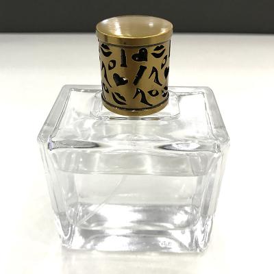 Chine 10000pcs MOQ Zamac Aroma Cover Perfume Bottle Cap Smooth à vendre