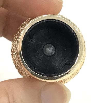 Chine Customized Zamac Perfume Lid Cap Round/Square/Rectangle à vendre