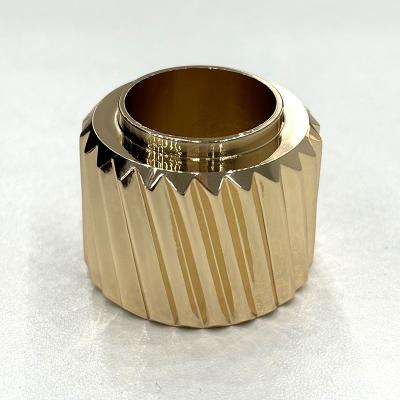 Cina ISO9004 Glossy Zamak Perfume Cover con quantità minima di ordinazione 10000pcs e più in vendita