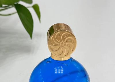 Cina Capo per profumi in metallo a forma irregolare Zamak Capo per profumi in vetro in lega di zinco in vendita