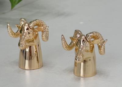 中国 エレガントなアンティロップ形のザマック香水キャップ カスタマイズされたロゴの香水カバー 販売のため