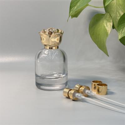 Chine Couvercle de parfum Gold Rose Zamak et couvercles de bouteille personnalisés pour emballage de parfum de luxe à vendre