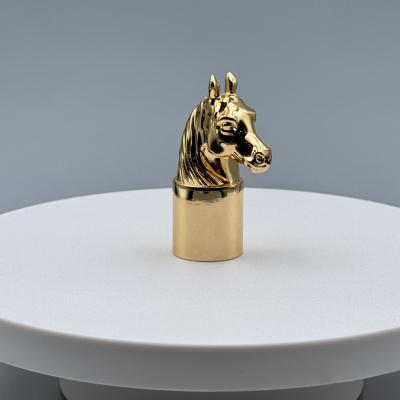 Chine La couverture de parfum Zamak en forme de cheval Fea15 est le choix ultime pour les parfums de luxe à vendre