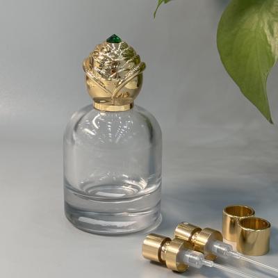 中国 オーダーメイド ダイヤモンド ザマック 香水キャップ 高級亜鉛合金 優雅な香りのパッケージ 販売のため